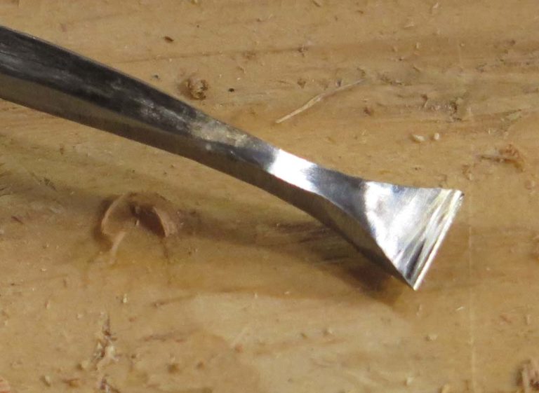 The Barn on White Run | Improving/Making A Curved Fishtail Gouge